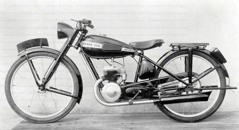100cc Prototype base MT1 1950 gauche - TERROT ARBRACAM DIJON